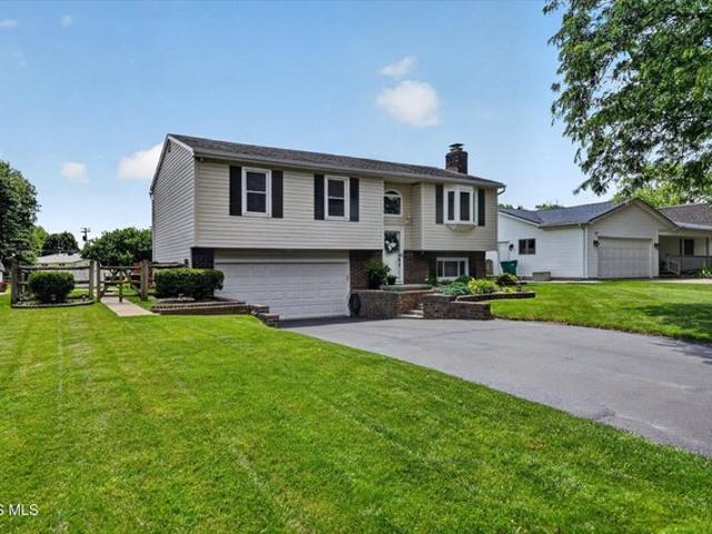 551 Indian Ridge Trl, Rossford, OH 43460