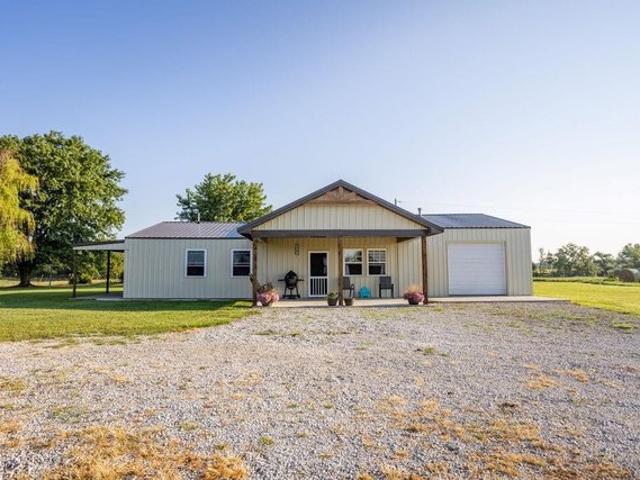 551 NW 10th Ln, Lamar, MO 64759