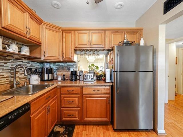 551 NW 76th Ter Apt 208, Margate, FL 33063