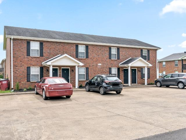 551 Syracuse Dr, Unit B, Clarksville, TN 37042 | MLS #3149 | Compass