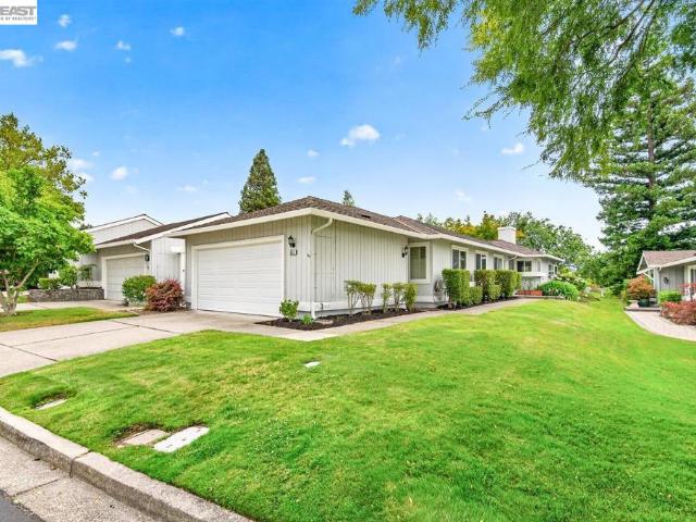 551 Rolling Hills Ln