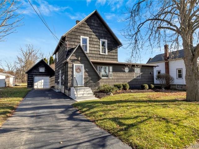 551 Wall St, North Tonawanda, NY 14120