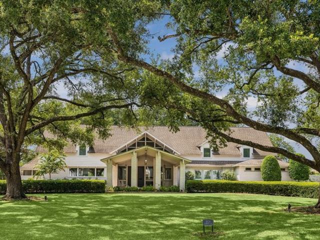 5524 Sturbridge Dr, Houston, TX 77056
