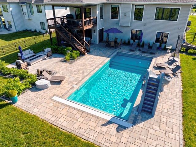 5524 th St, Urbandale, IA 50323