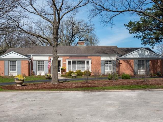 5524 Woodland Dr, Western Springs, IL 60558