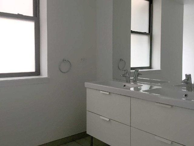 5524 5526 S. Everett Avenue 3 Bedroom Apartment for Rent at 5524 S Everett Ave, Chicago, IL 60637 Hyde Park