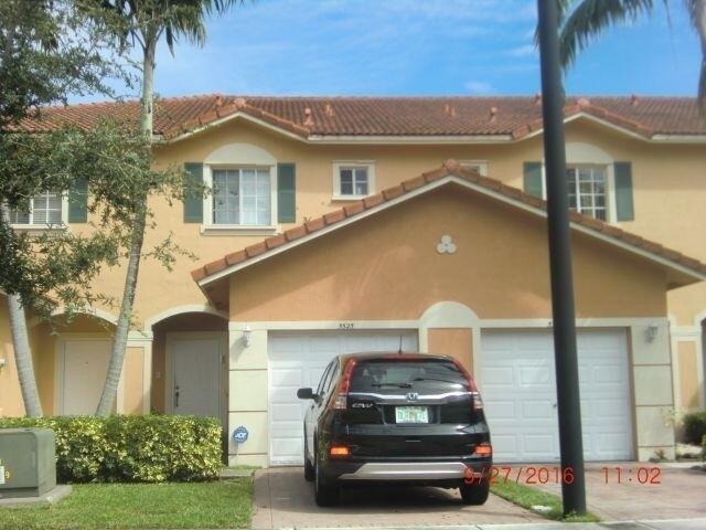 5525 Monte Carlo Pl, Margate, FL 33068