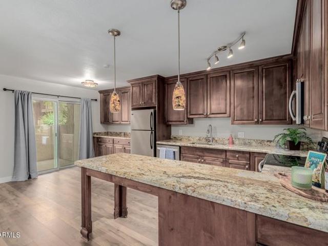 5525 E Thomas Rd Unit H1, Phoenix, AZ 85018