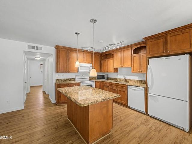 5525 E Thomas Rd Unit Q4, Phoenix, AZ 85018
