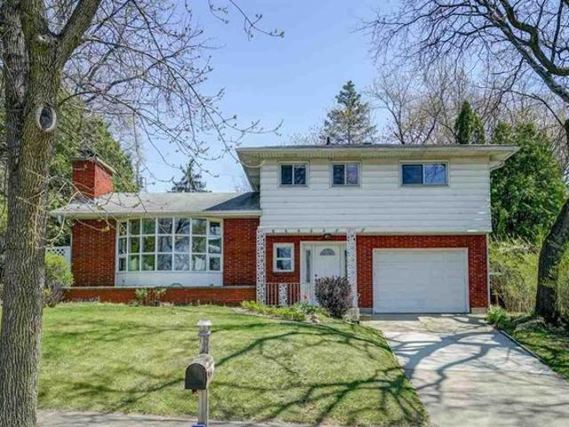 5525 Greenleaf Dr, Madison, WI 53713
