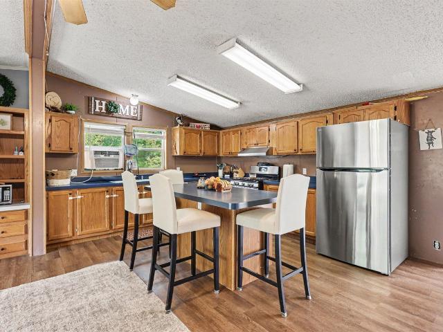 5525 Holton Whitehall Road