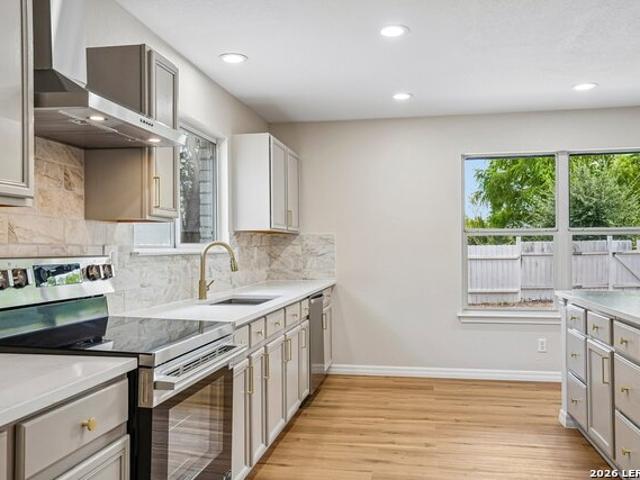 5526 Burton Farm