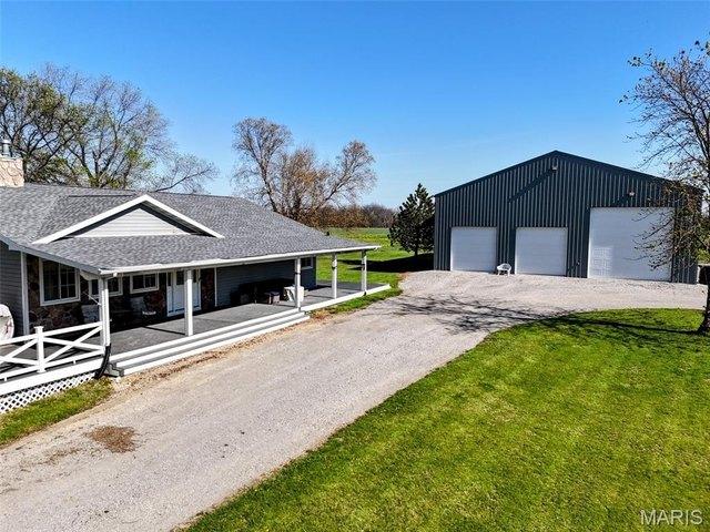 55272 Buffalo Ln, New London, MO 63459