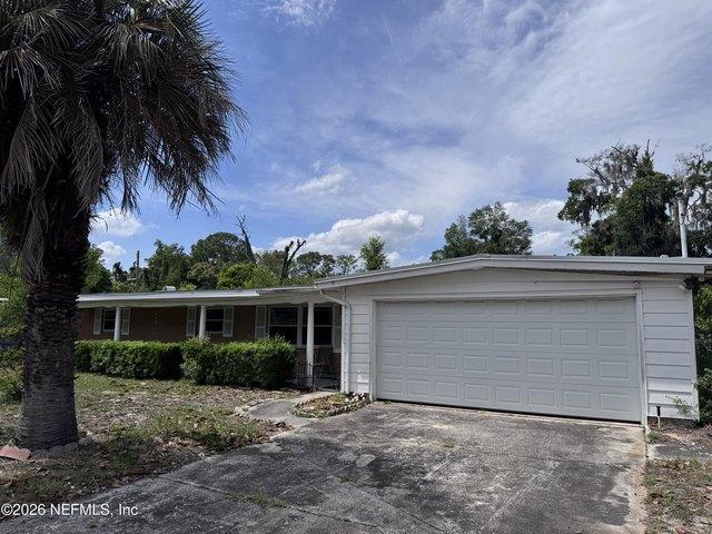 5527 Maxine Dr, Jacksonville, FL 32277