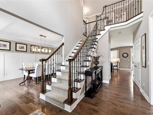 5527 Meadowglen Drive