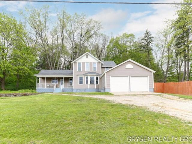 5527 West River Dr NE, Comstock Park, MI 49321