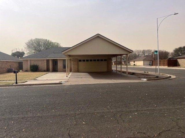 5527 94th St, Lubbock, TX 79424
