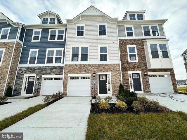 5528 Aberdeen Pl, White Plains, MD 20695