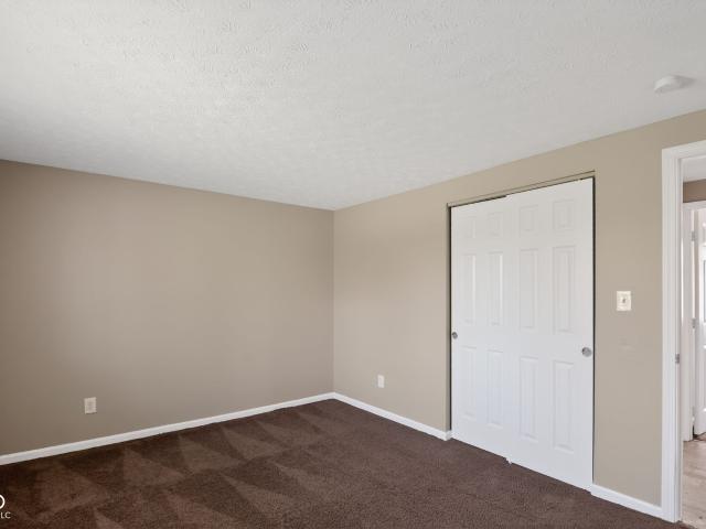 5528 Dollar Hide N Dr, Indianapolis, IN 46221 | MLS #22094