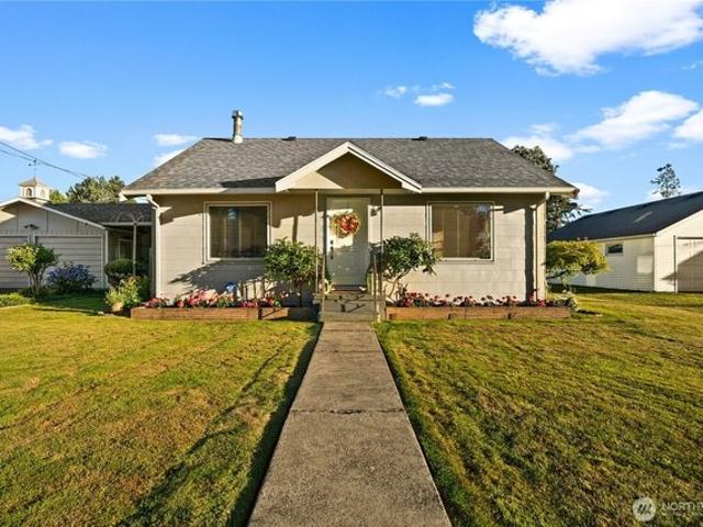 5528 23rd St E, Fife, WA 98424