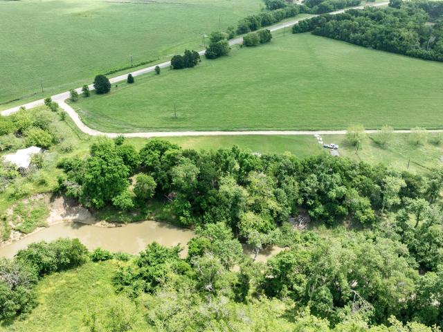 5529 N Fm 487