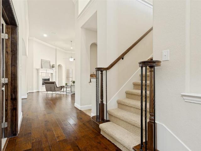 5529 Dearborn Lane