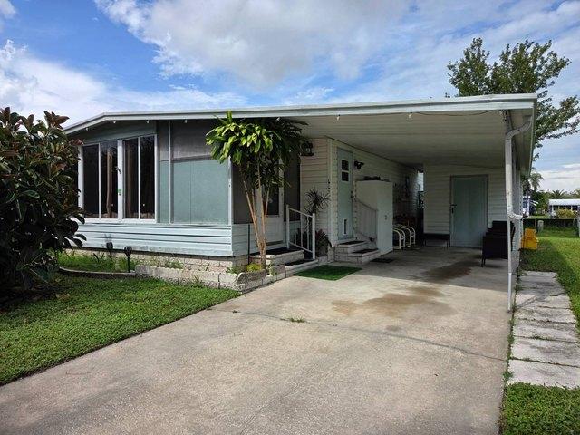 5529 Pinecrest Dr, New Port Richey, FL 34653