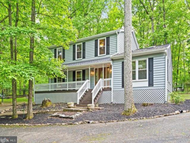 5529 Raider Dr, Warrenton, VA 20187