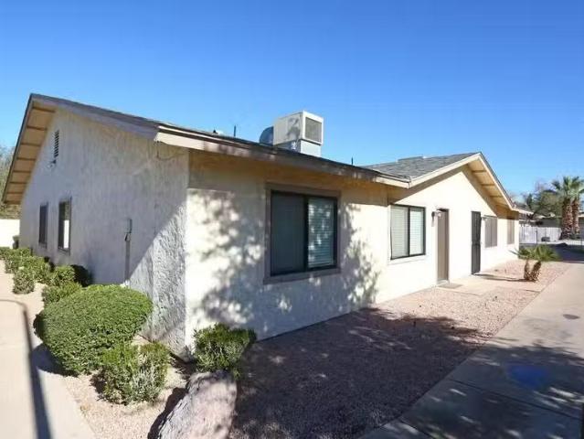 55204034 1835 N 50th St