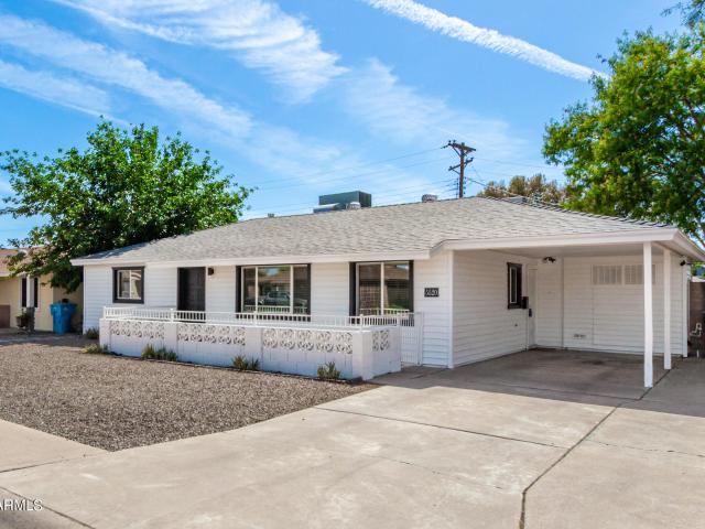 5520 N 37TH Avenue