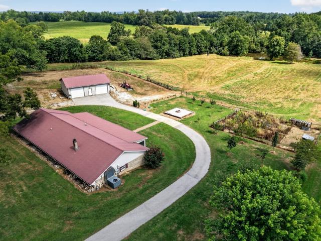 5520 Academy Rd