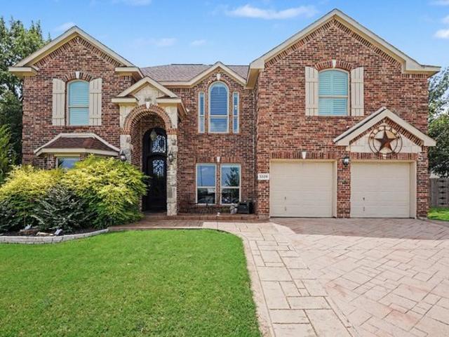 5520 Champlain Dr, Fort Worth, TX 76137