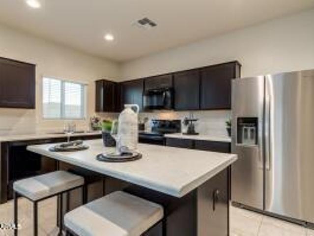 5520 E Darwin Drive