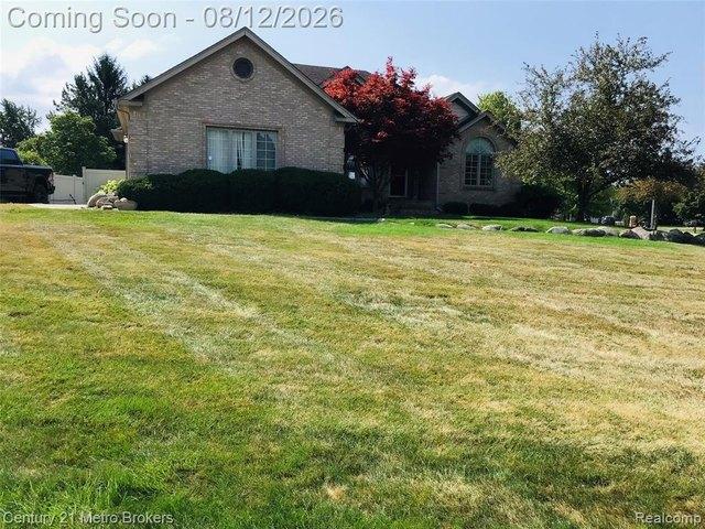 5520 Green Bank Dr, Grand Blanc, MI 48439