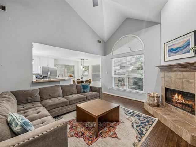 5522 Challenger Ct, Rockwall, TX 75032