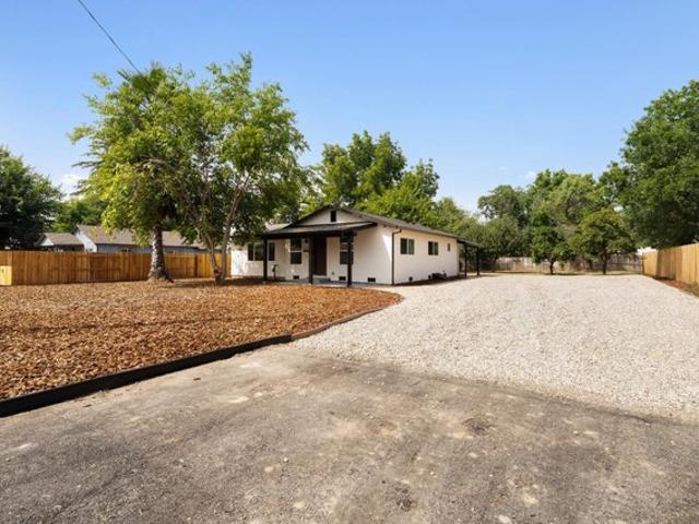 5523 Cottonwood Ave, Olivehurst, CA 95961