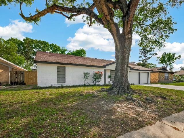 5523 Kuldell Dr, Houston, TX 77096 | MLS #91389 | Compass