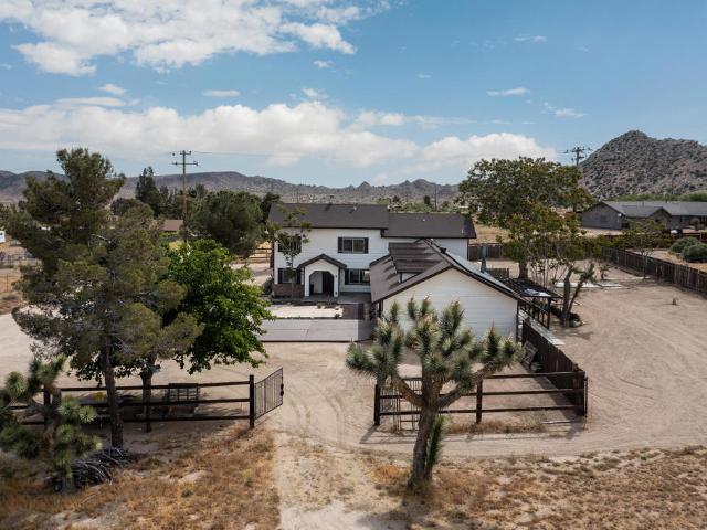 5523 Tom Mix Road
