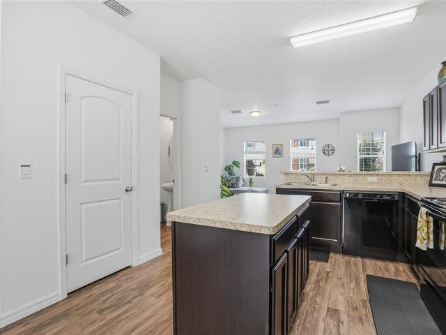 5523 Yellowfin Ct, New Port Richey, FL 34652 | MLS #TB8491