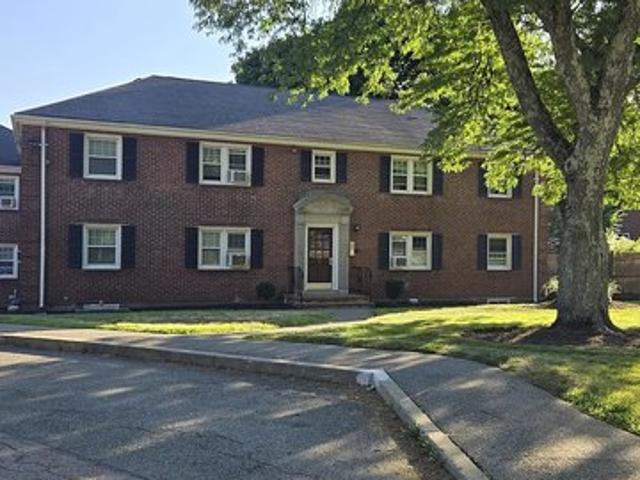 552 Adams St, Quincy, MA 02169