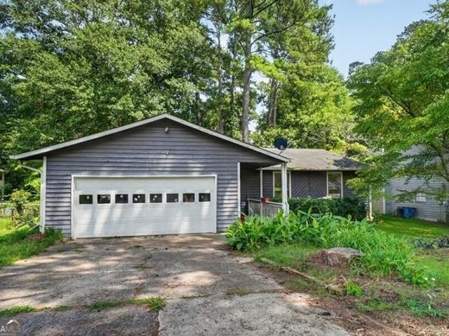 552 Autumn Dr, Riverdale, GA 30274