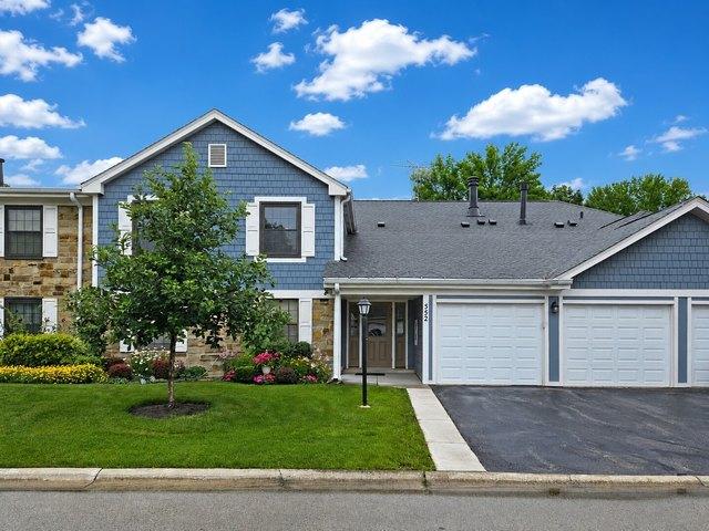 552 Greystone Ln Apt C2, Wheeling, IL 60090