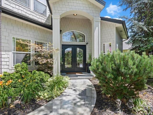 552 E River Quarry Ct