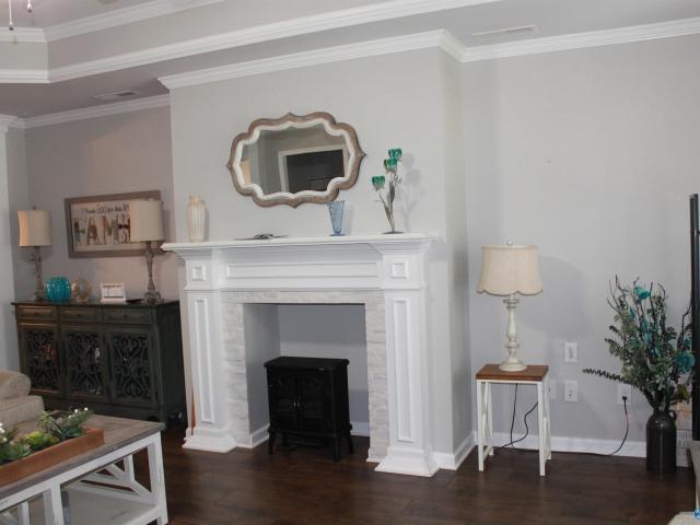 552 Fontana Place SW