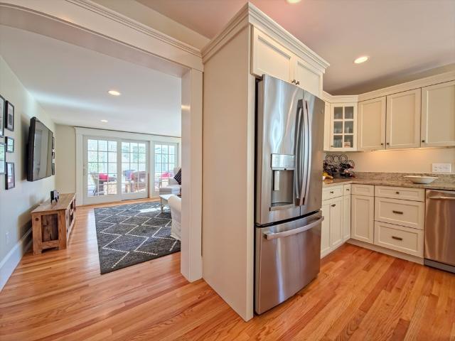 552 Main St, Barnstable, MA 02635 | MLS #73486