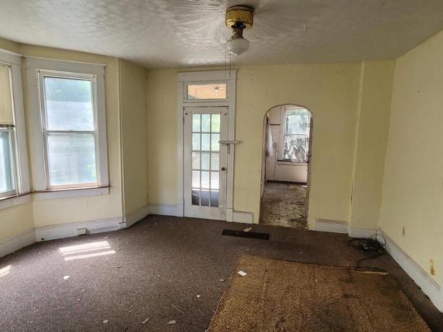 552 N Mechanic Street