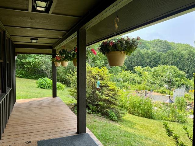 552 South River Road