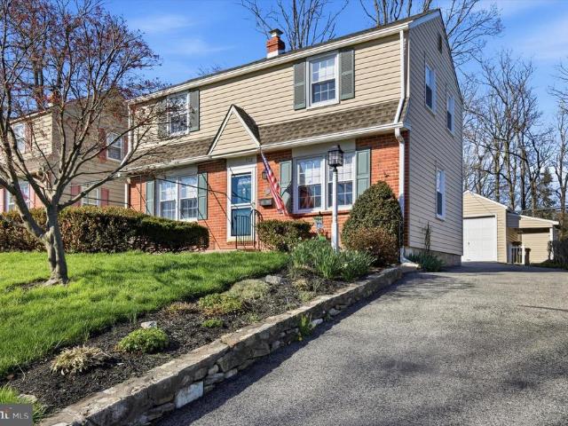 552 School House Lane