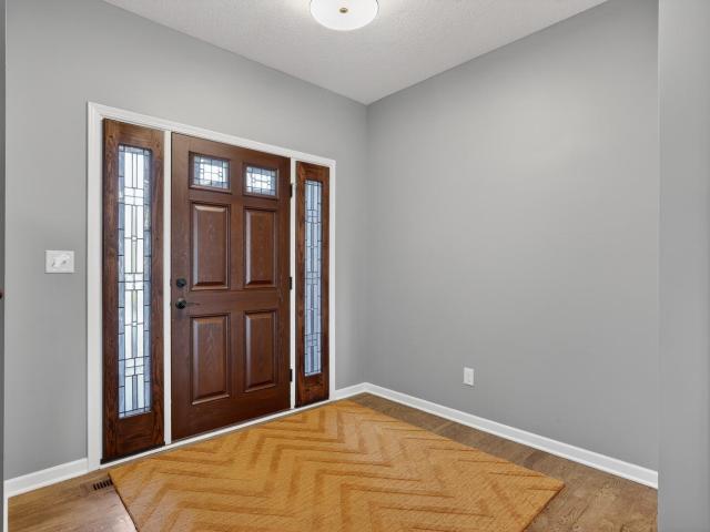 552 Panorama Circle NW