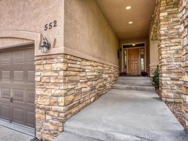 552 Wenlock Court